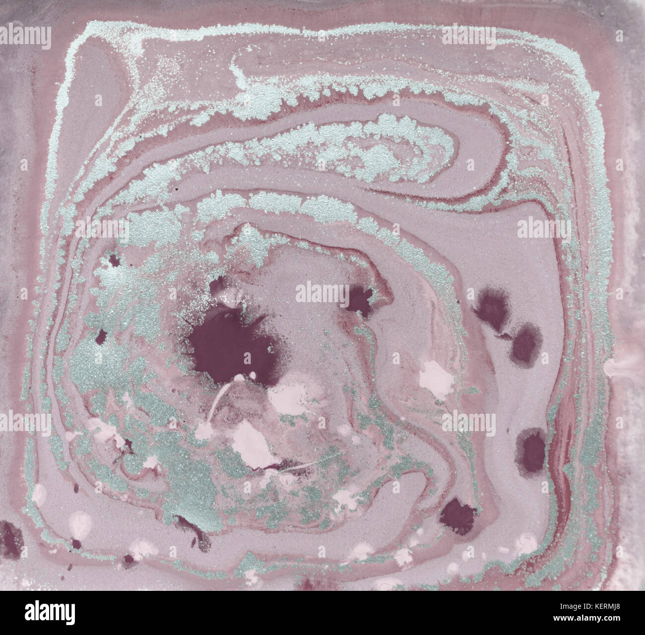 Liquid gold marbled pattern. Pale pink background Stock Photo - Alamy