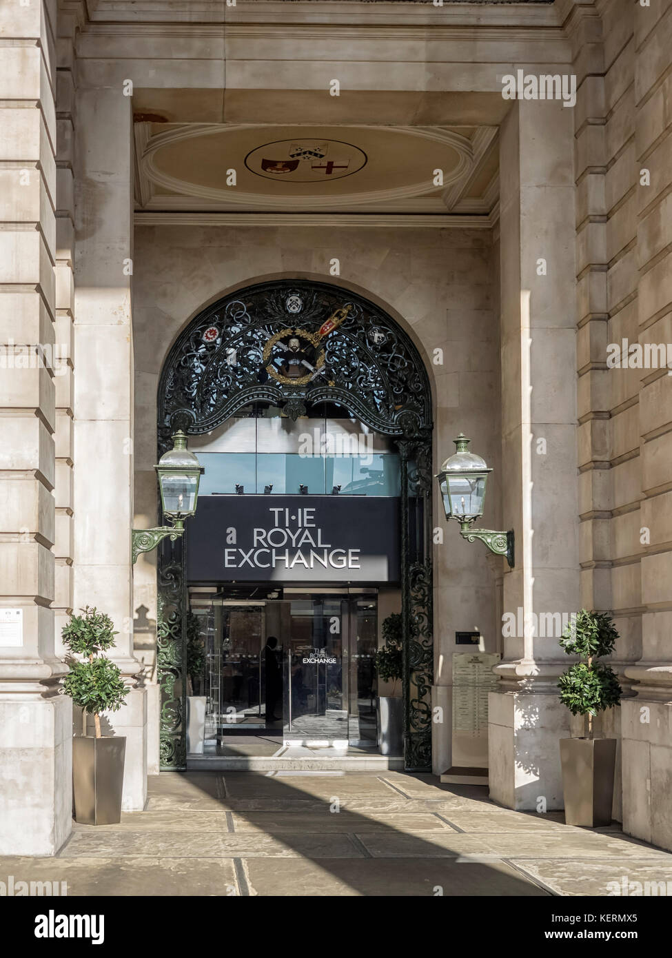 Royal exchange building london hi-res stock photography and images - Alamy