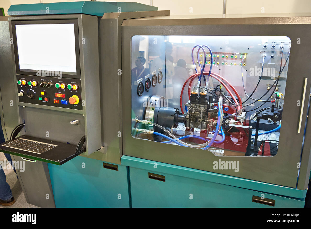 Car fuel injection system hi-res stock photography and images - Alamy