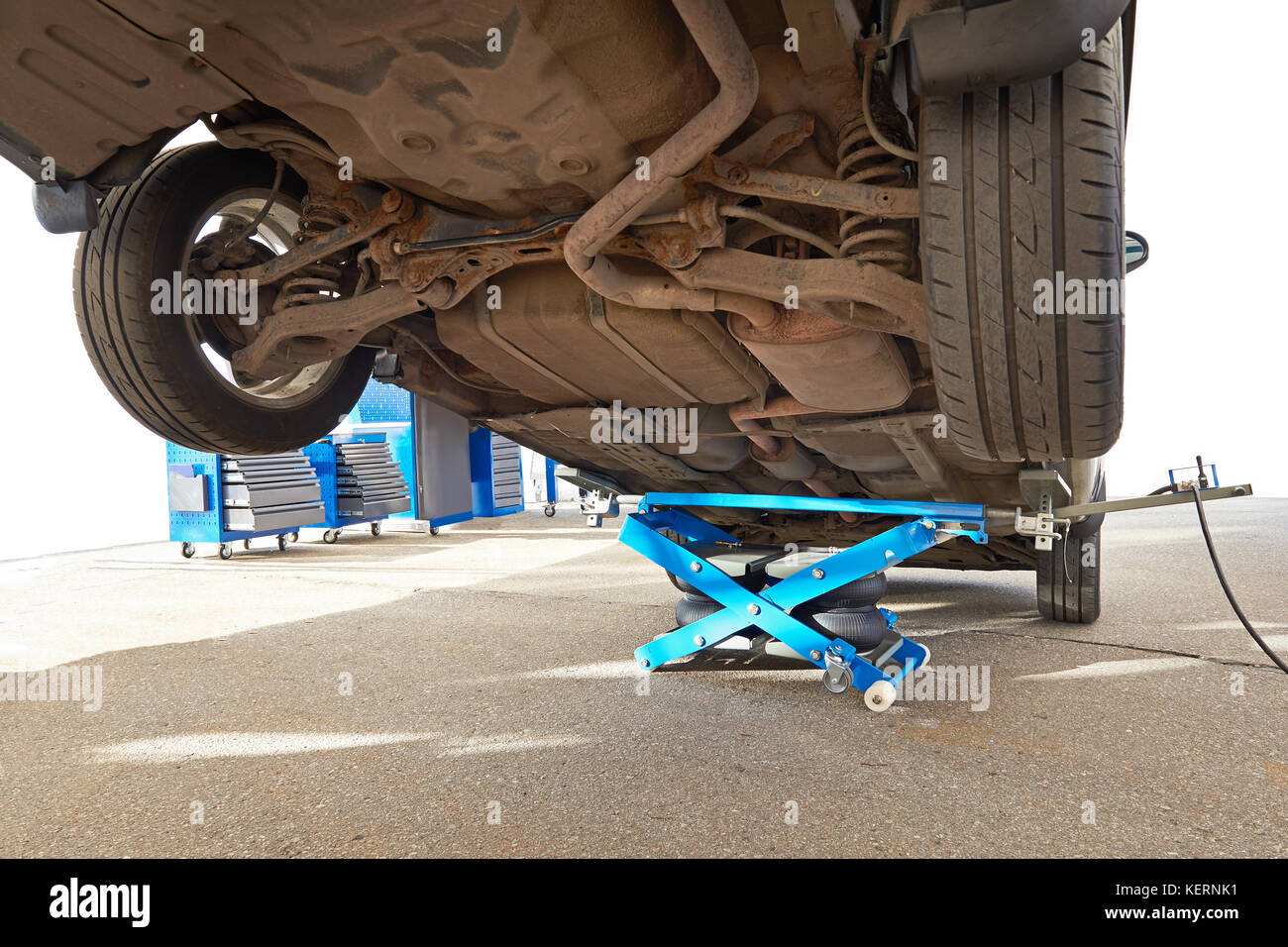 Car jack hi-res stock photography and images - Alamy