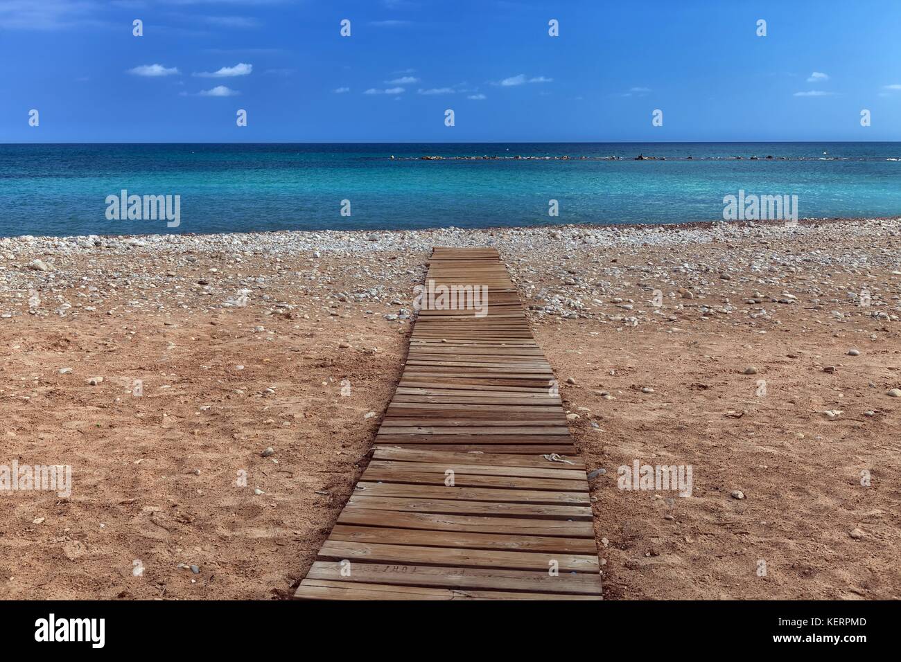 Boarded path beach hi-res stock photography and images - Alamy
