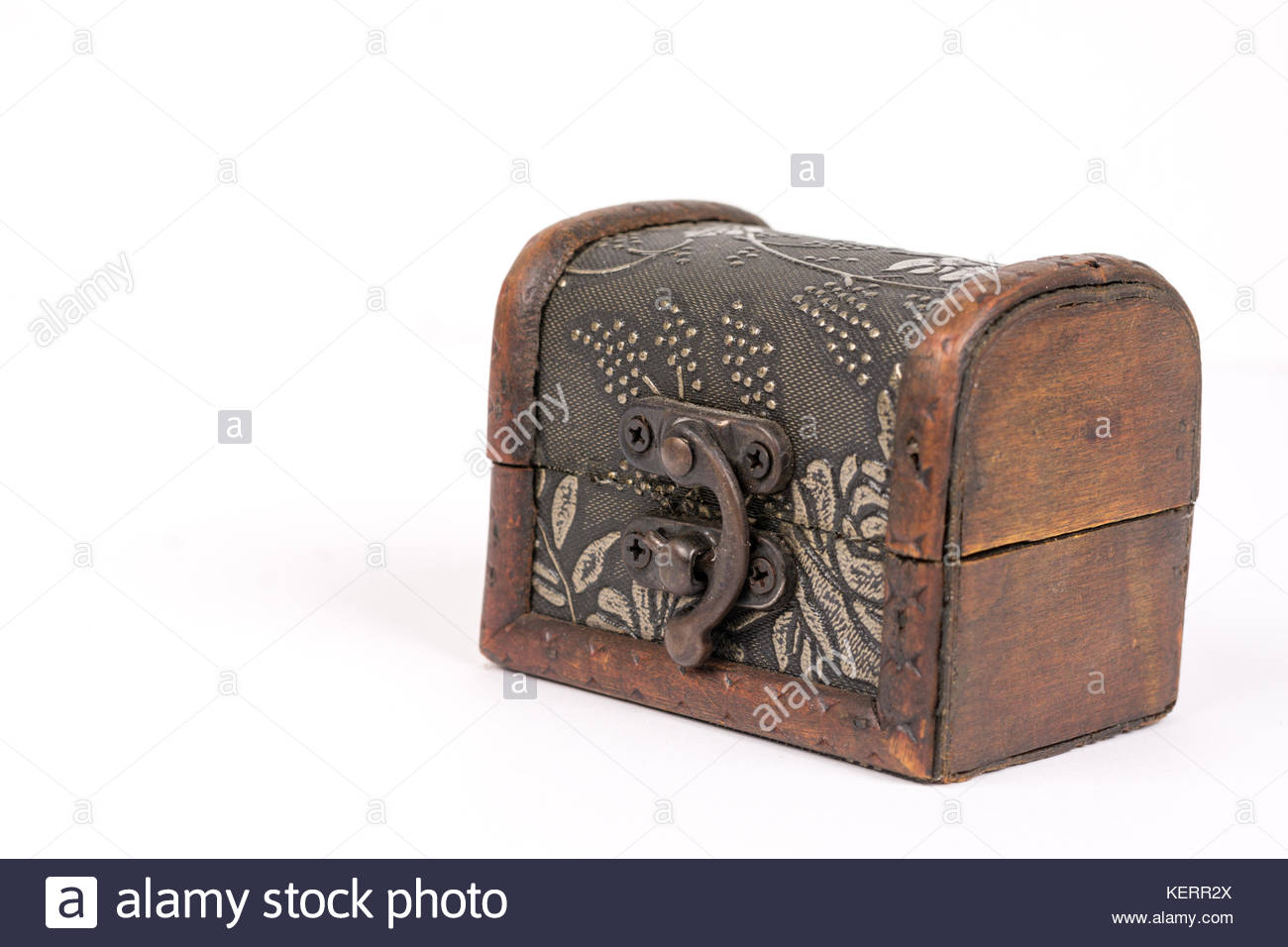 Old Wooden Coffin Stock Photos & Old Wooden Coffin Stock Images - Alamy