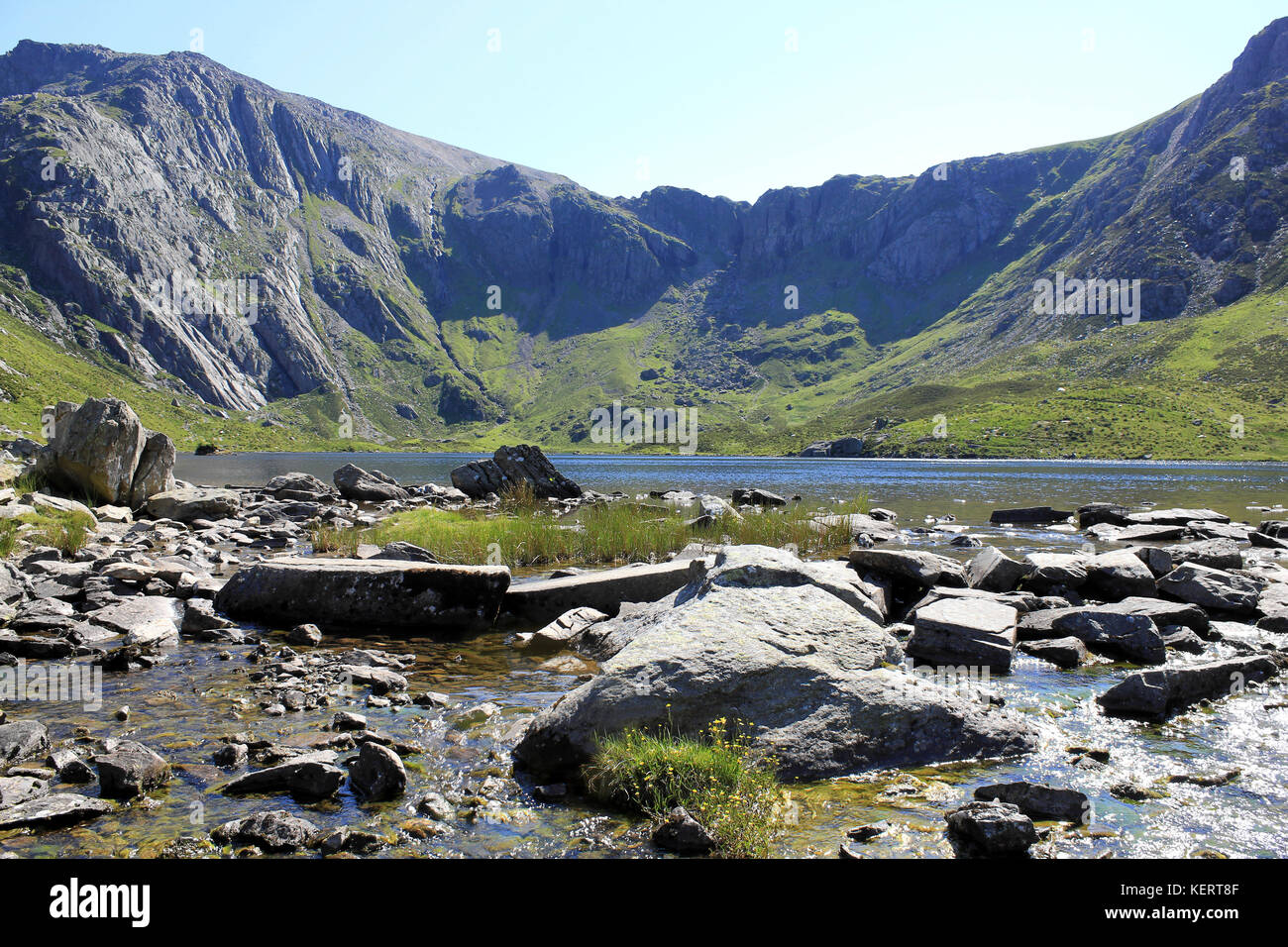 Cwm idwal snowdonia wales hi-res stock photography and images - Alamy