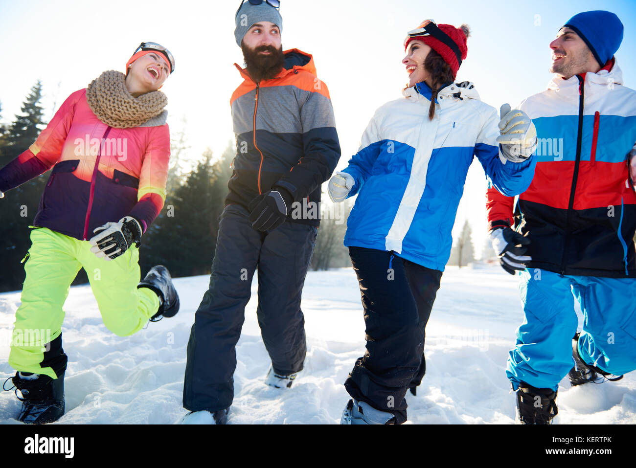Group bonding activities hi-res stock photography and images - Alamy