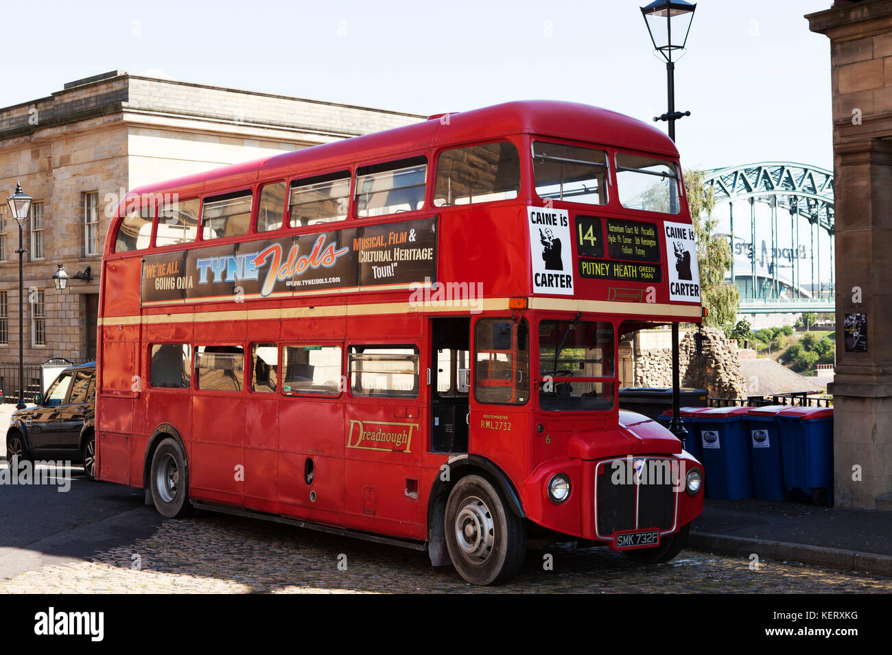 Newcastle bus hi-res stock photography and images - Alamy