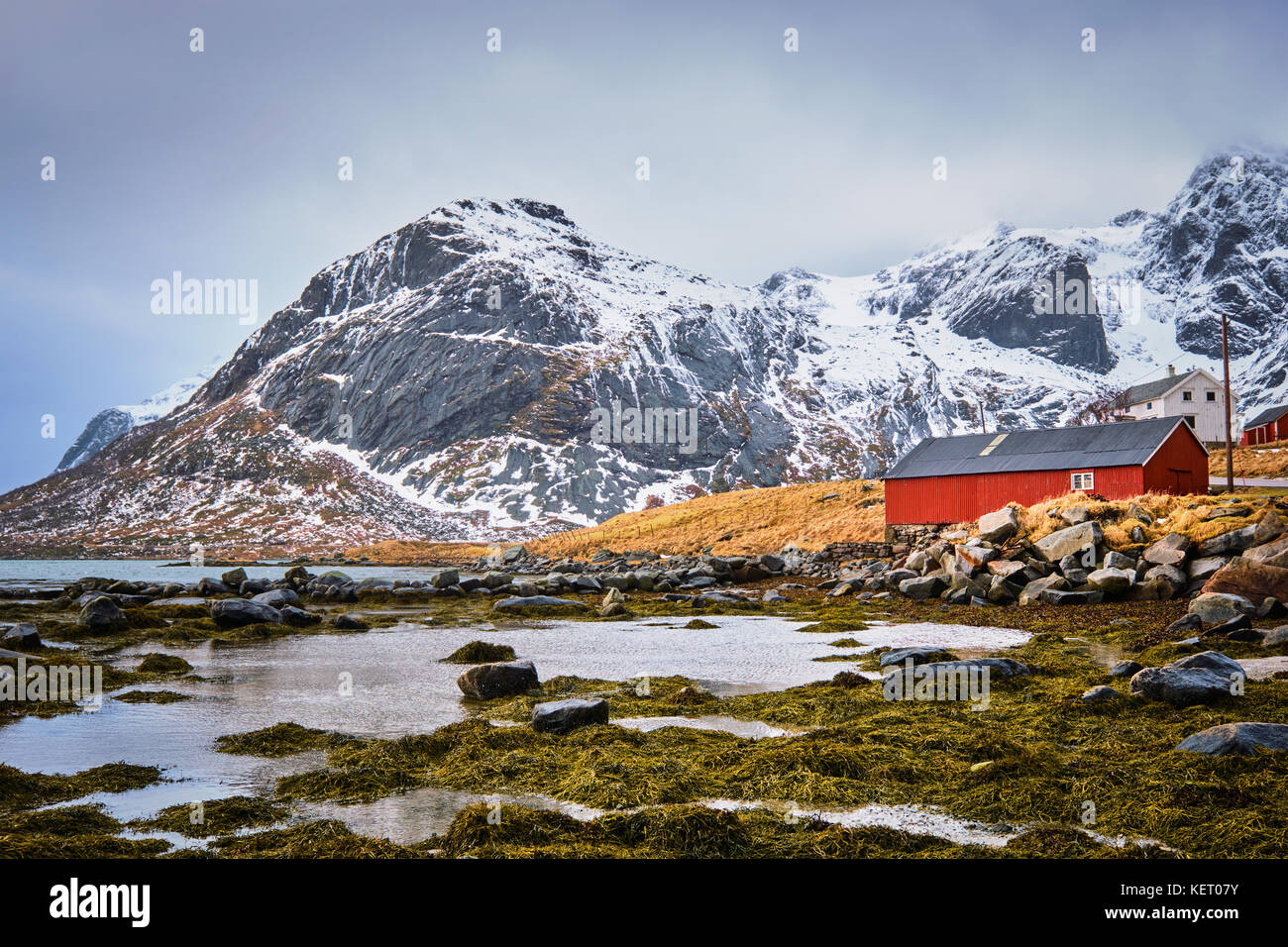 The rorbu house hi-res stock photography and images - Alamy