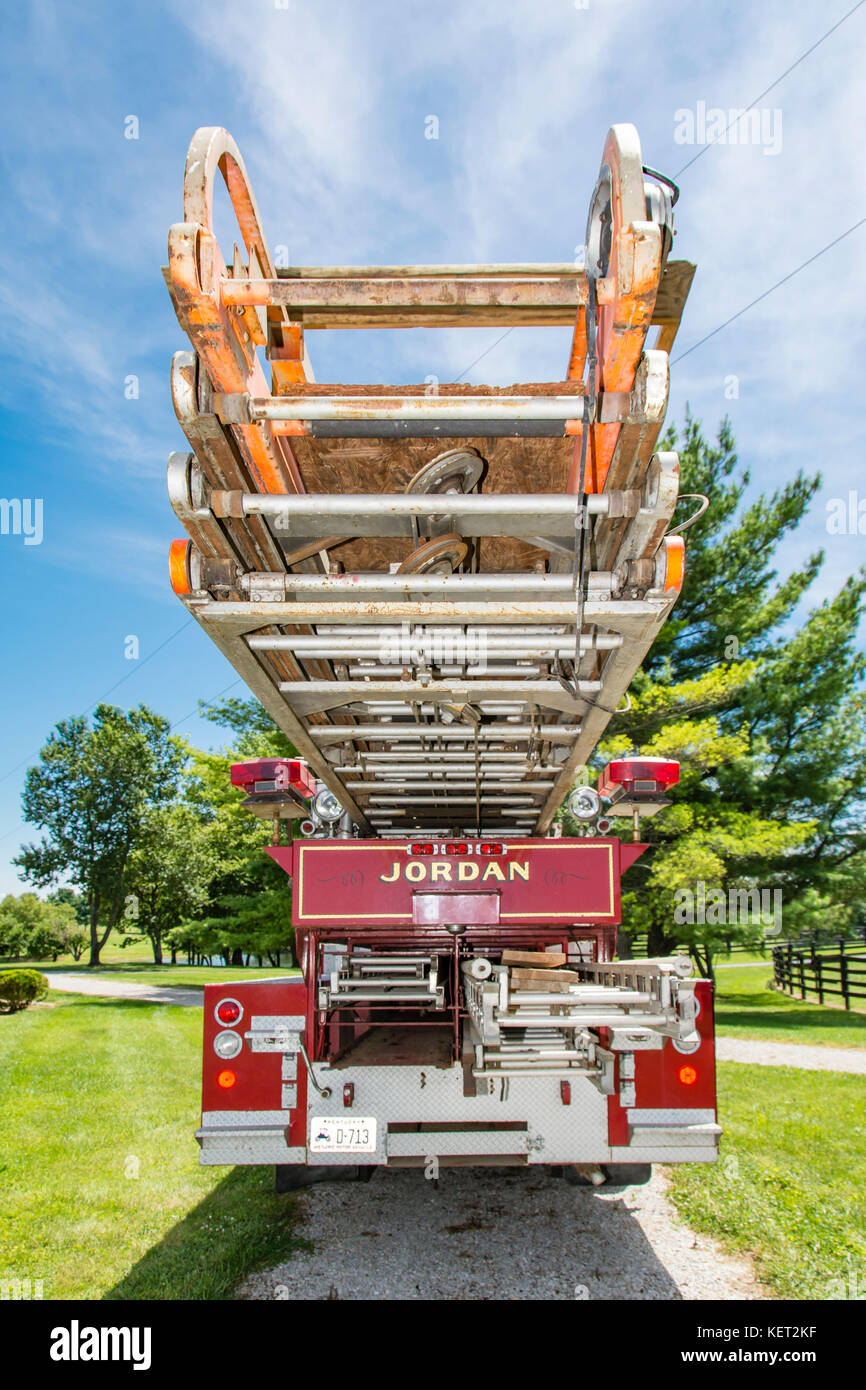 Old turntable ladder fire truck Stock Photo - Alamy