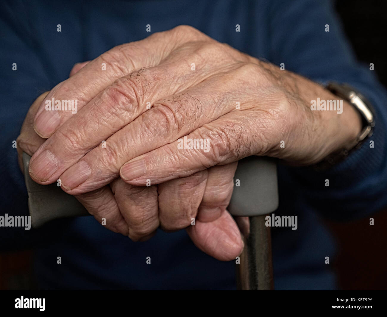 Rest hands hi-res stock photography and images - Alamy