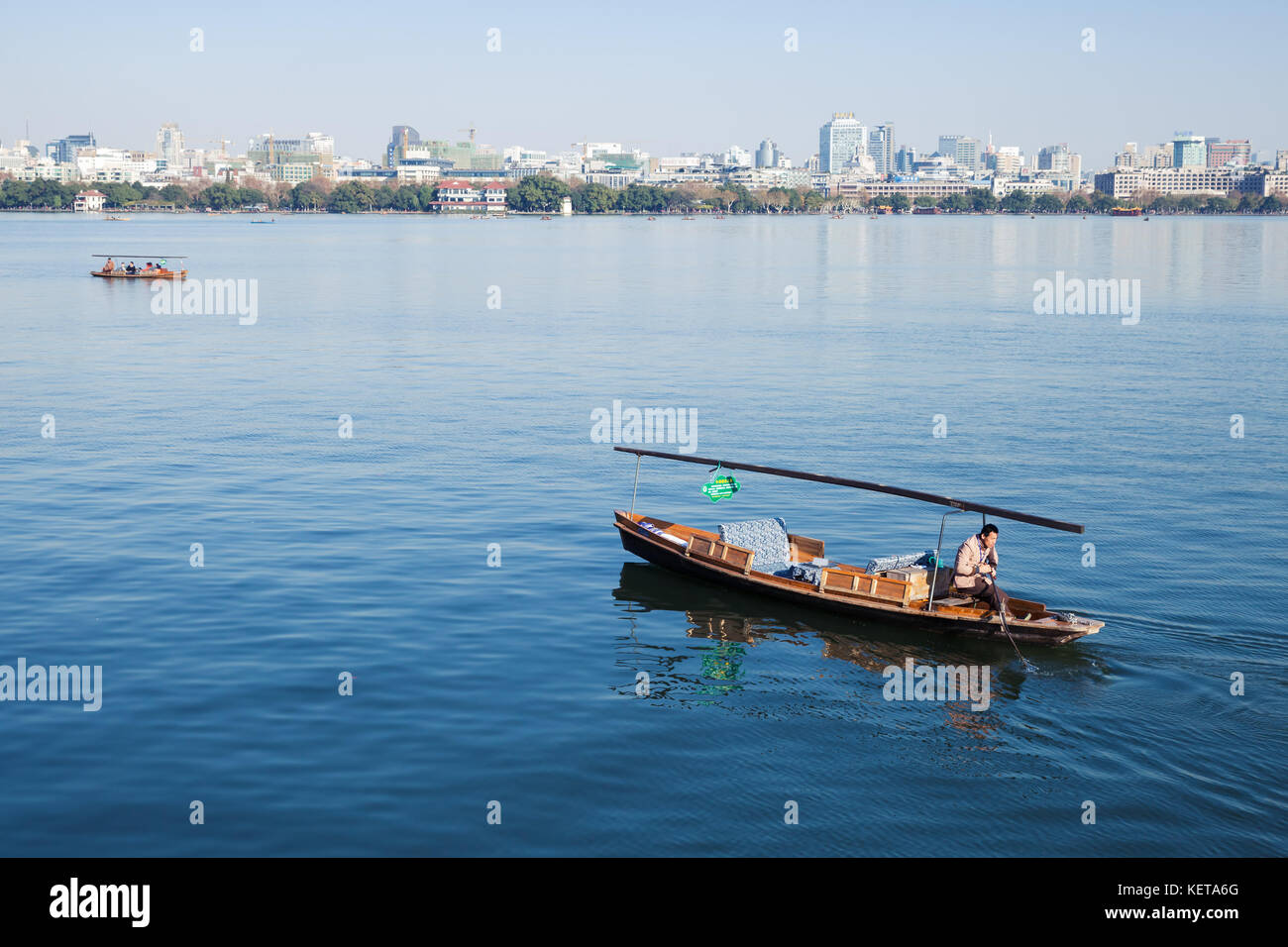Chinese boatman hi-res stock photography and images - Alamy