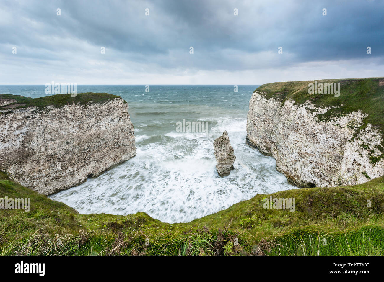 Dawn at Flamborough Cliffs,with stormy seas Stock Photo - Alamy