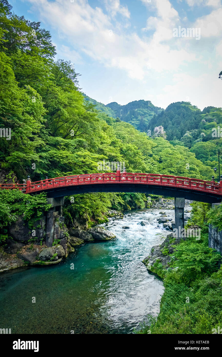 Futarasan jinja. Red wooden Shinkyo bridge, Nikko, Japan Stock Photo - Alamy