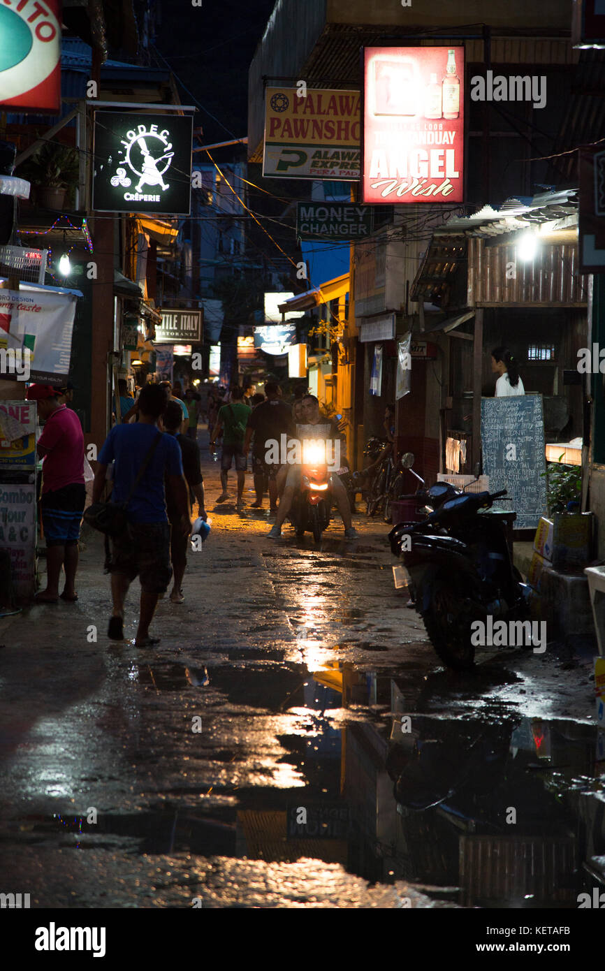Rainy night street scene in hi-res stock photography and images - Alamy
