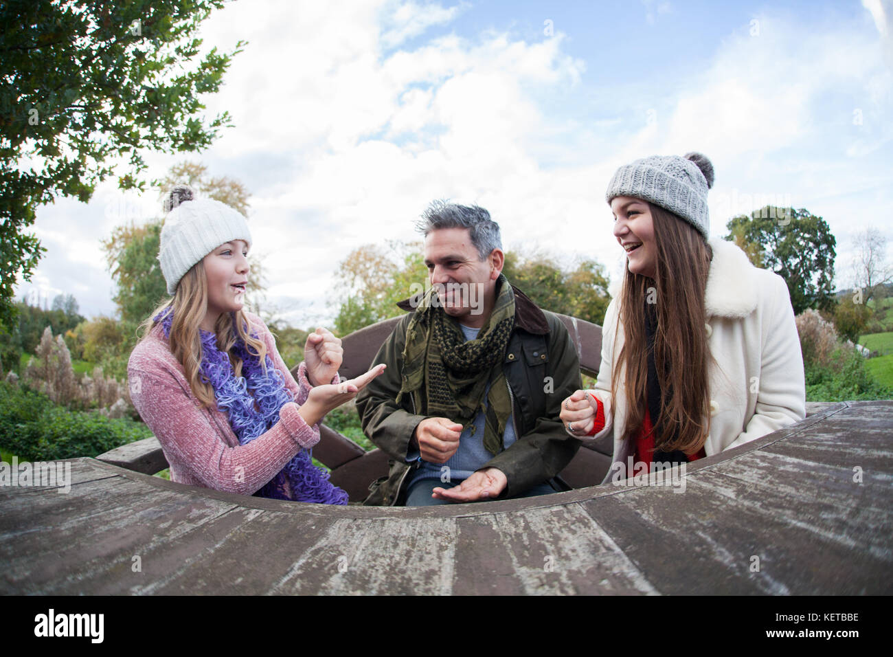 Family with two teenage daughters hi-res stock photography and images ...