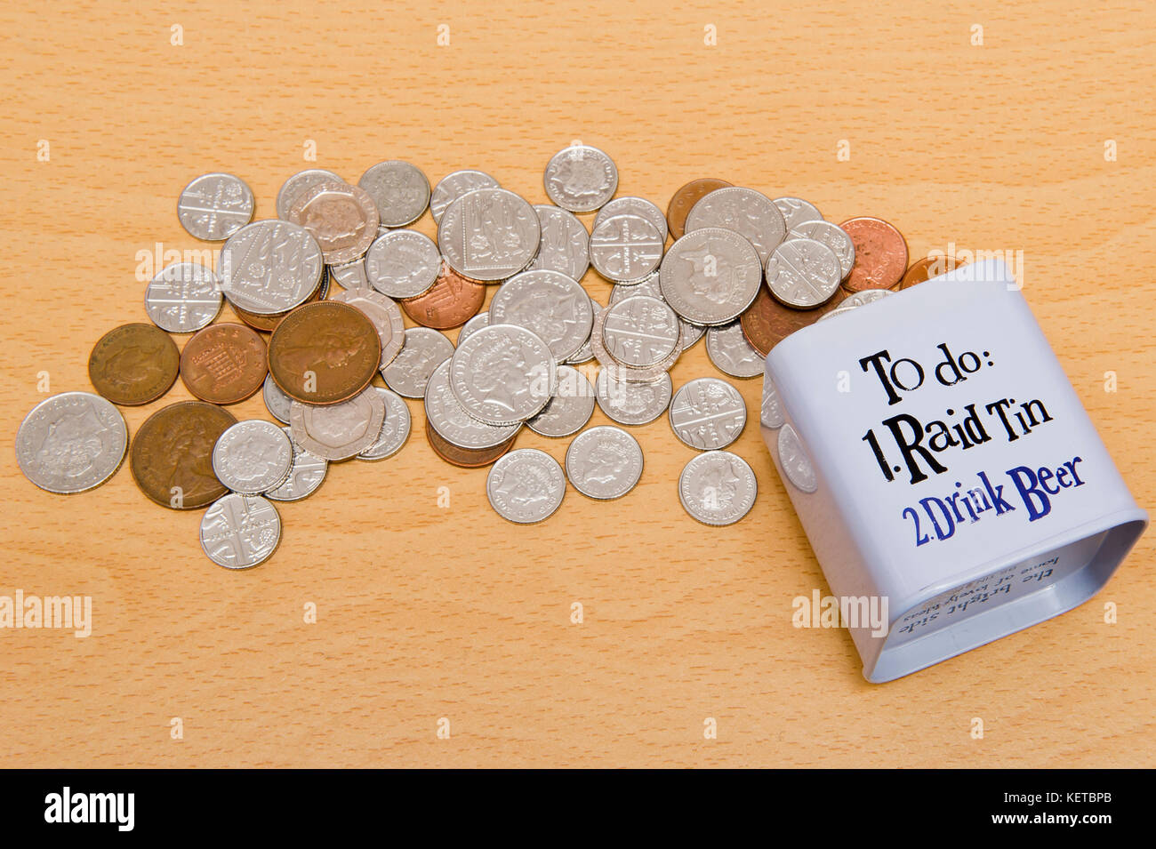 Silver 1p coin hi-res stock photography and images - Alamy