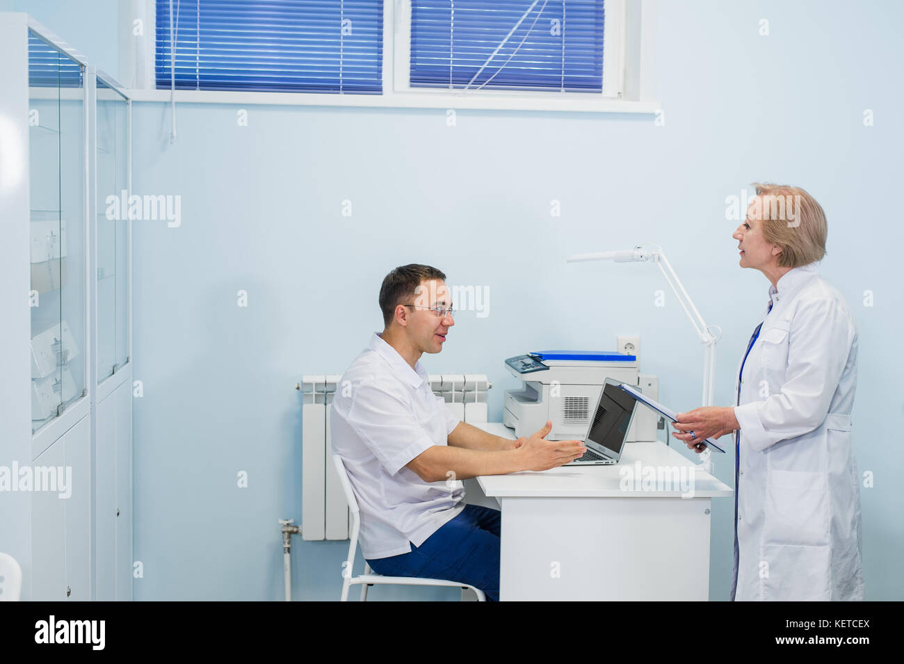General practitioners hi-res stock photography and images - Alamy