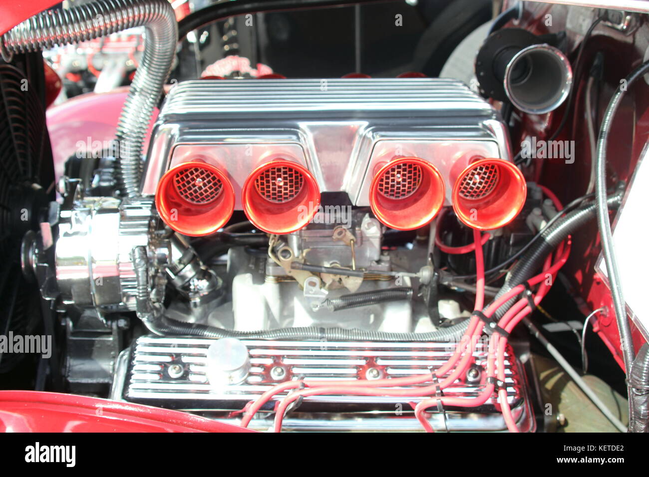 ENGINE COMPARTMENT T-BUCKET Stock Photo - Alamy