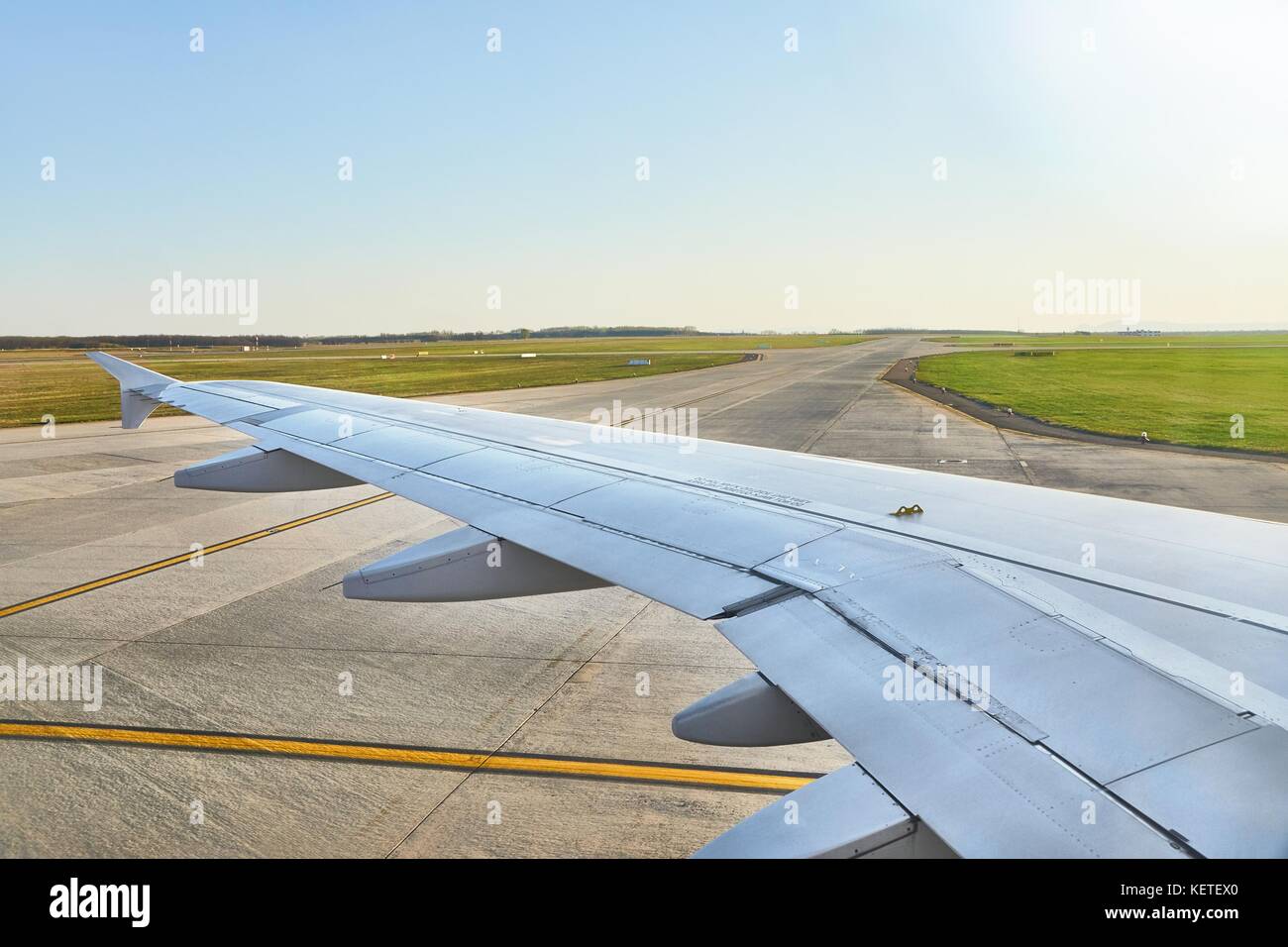 Plene at airport Stock Photo - Alamy
