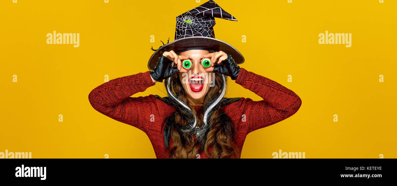 Time woman tradition hi-res stock photography and images - Alamy