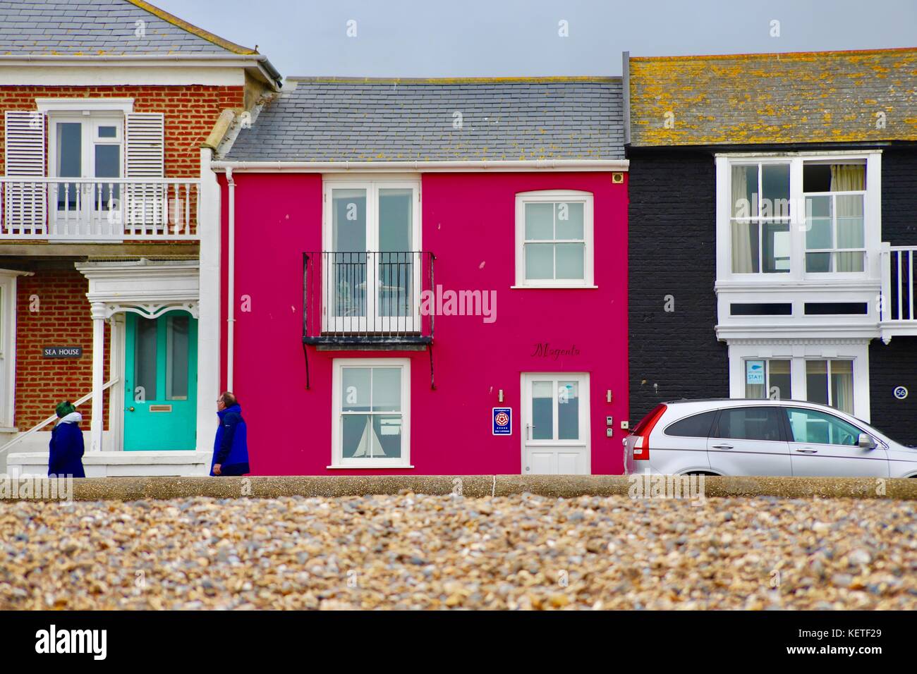 Magenta house hi-res stock photography and images - Alamy