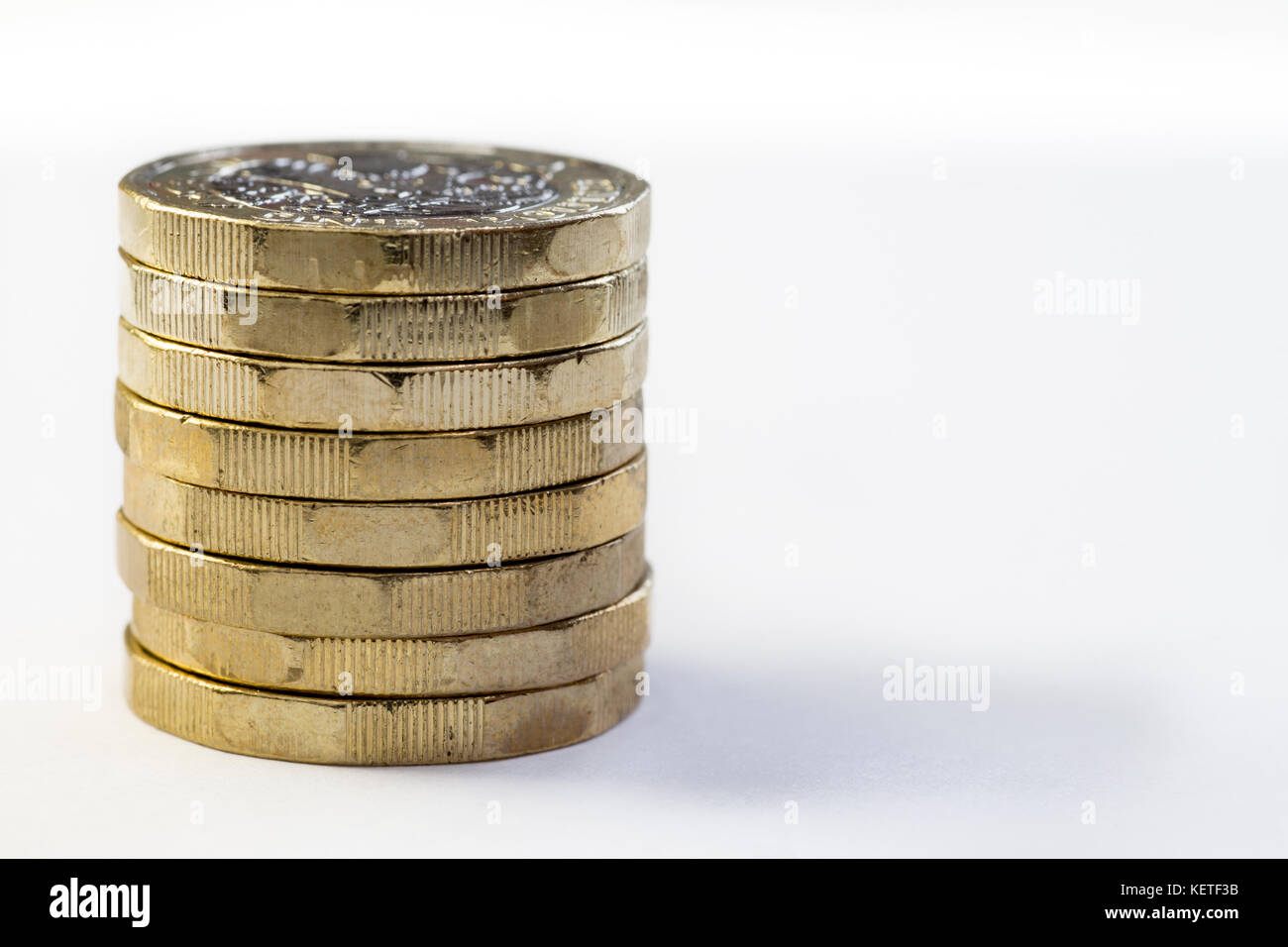 Money pile uk hi-res stock photography and images - Alamy