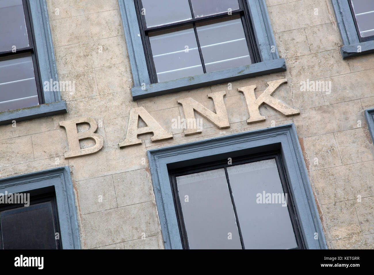 Bank Sign on Building Facade Stock Photo - Alamy