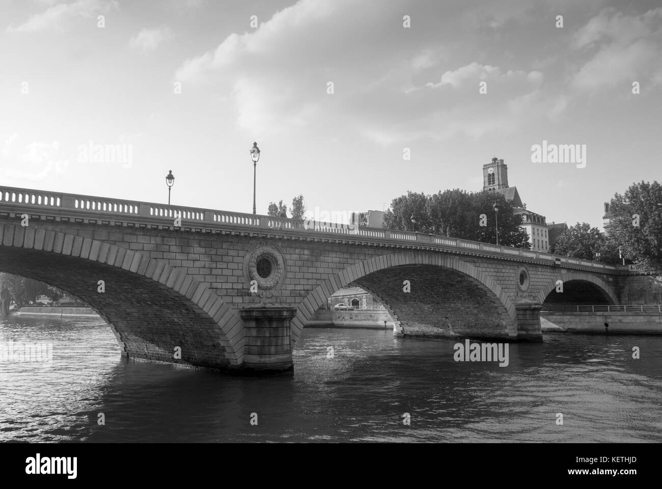 The seine river paris Black and White Stock Photos & Images - Alamy