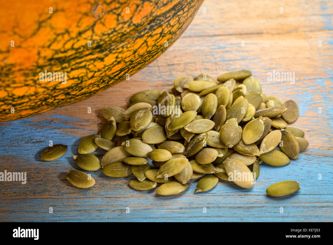 Shelled pumpkin seeds hi-res stock photography and images - Alamy