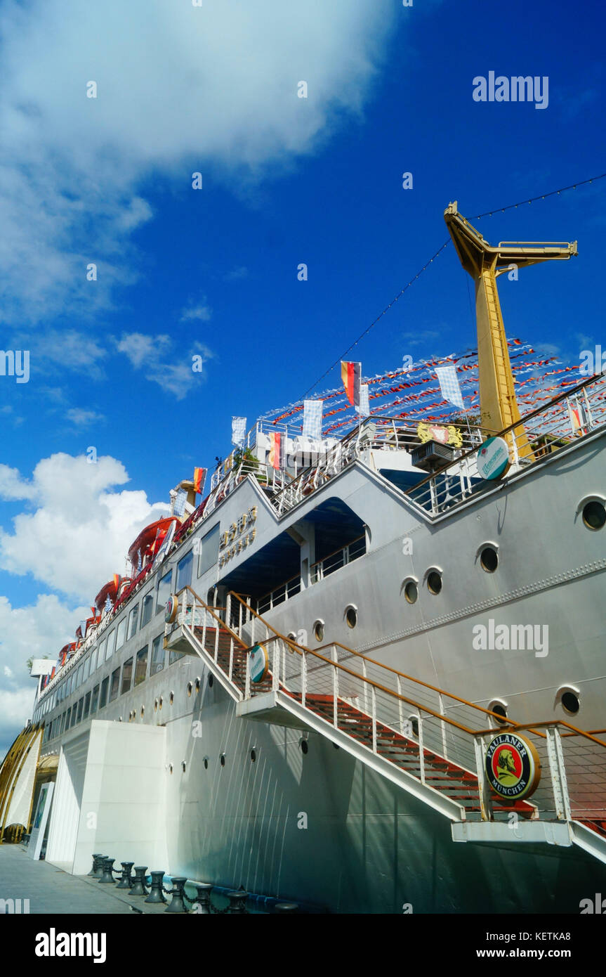 Shekou maritime world landscape, a large retired ship Stock Photo - Alamy