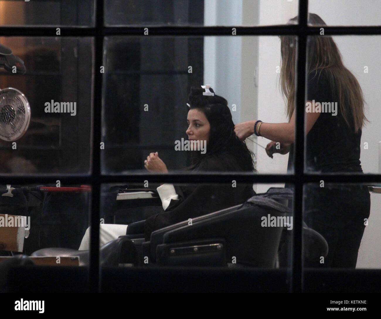 Eva Longoria getting her hair done at Ken Paves' salon Featuring: Eva ...