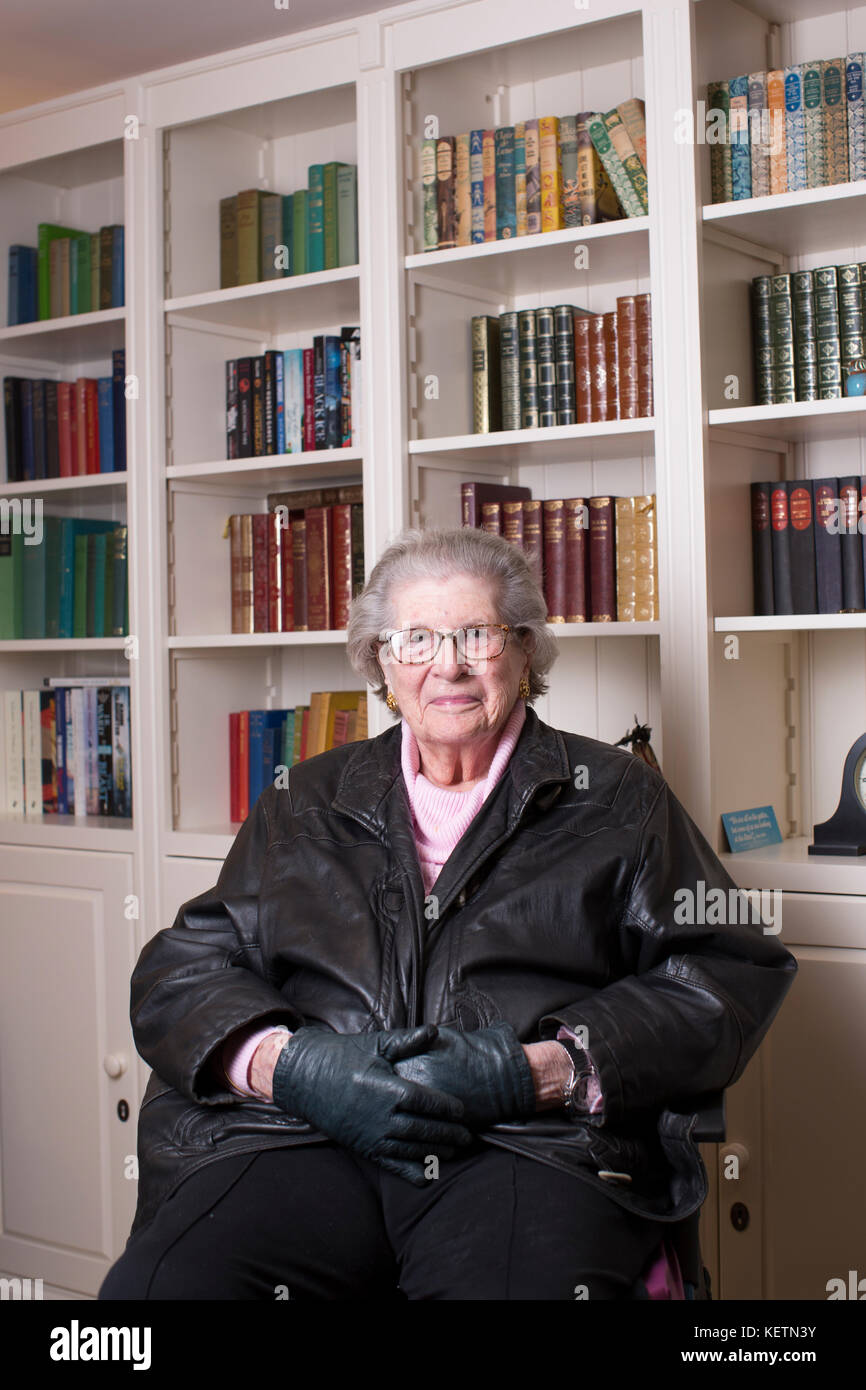 Jean alys barker hi-res stock photography and images - Alamy