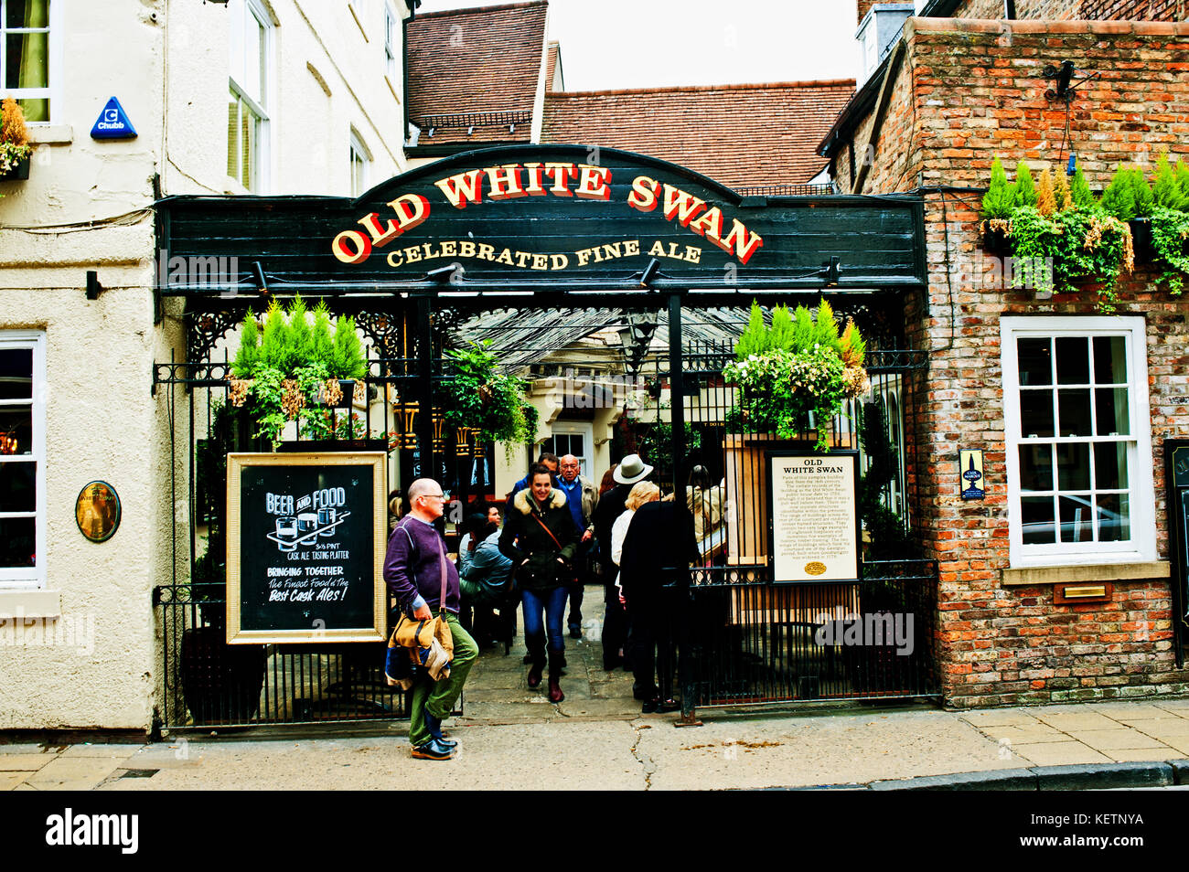 The Old White Swan, Goodramgate, York Stock Photo - Alamy