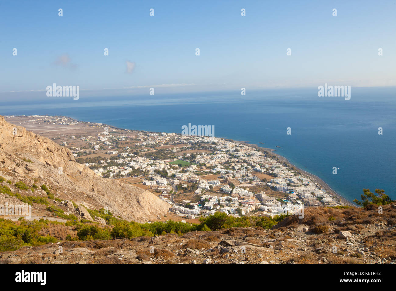 Kamari beach resort hi-res stock photography and images - Alamy