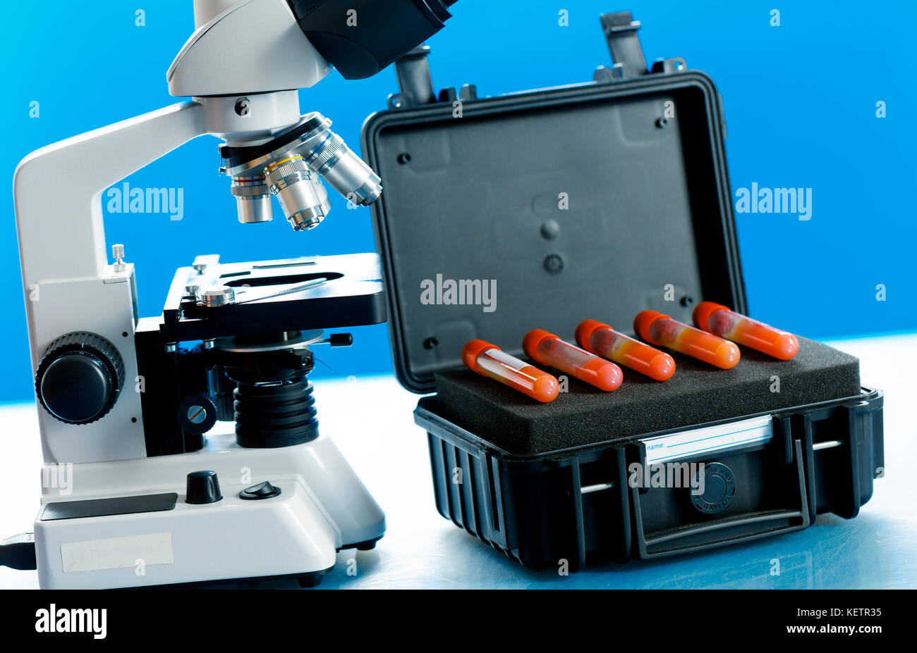 Identification of pathogenic microbes and viruses Stock Photo - Alamy