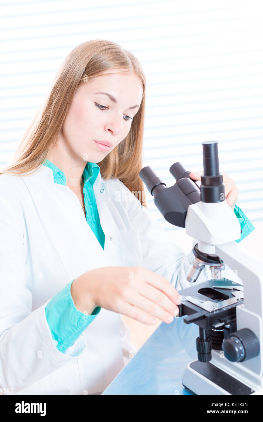 Nurse in the hospital laboratory Stock Photo - Alamy