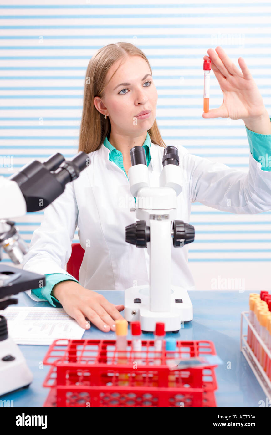 Nurse in the hospital laboratory Stock Photo - Alamy