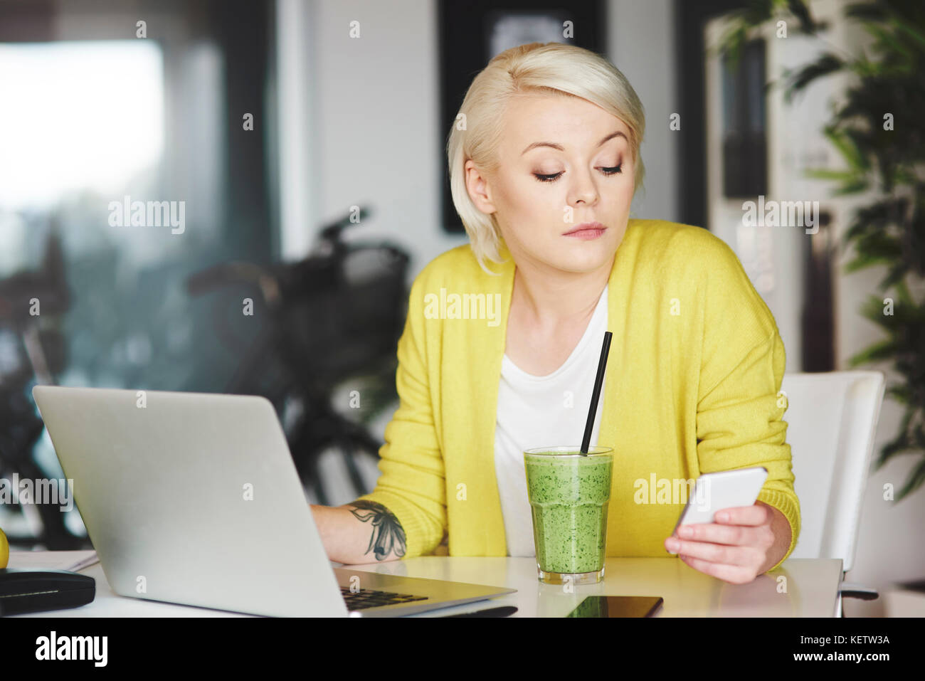 Smart client text hi-res stock photography and images - Alamy