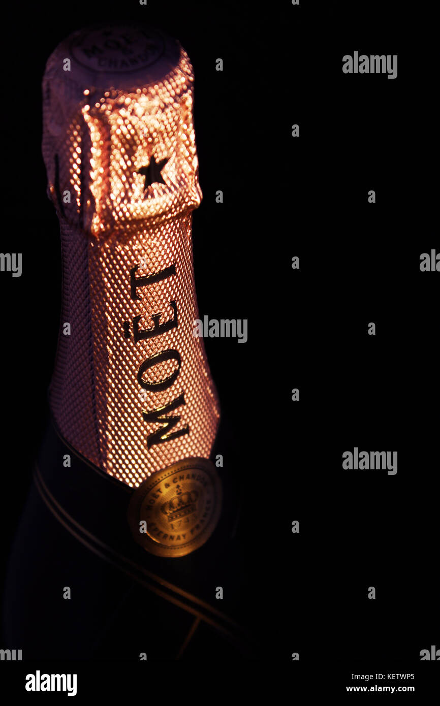 Moet an Chandon Bottle Stock Photo - Alamy