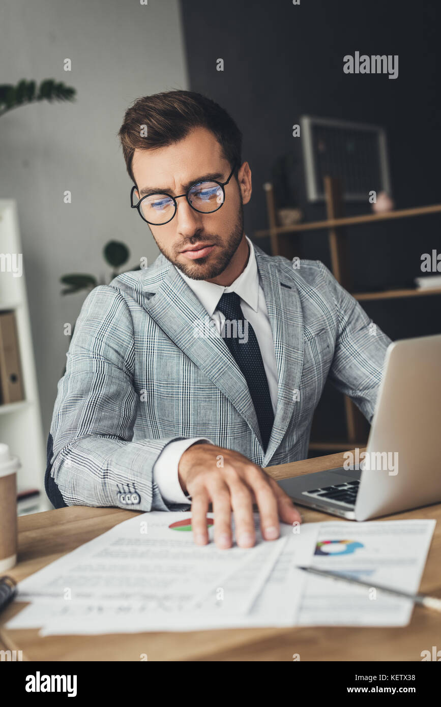 Young adult office computer suit hi-res stock photography and images ...