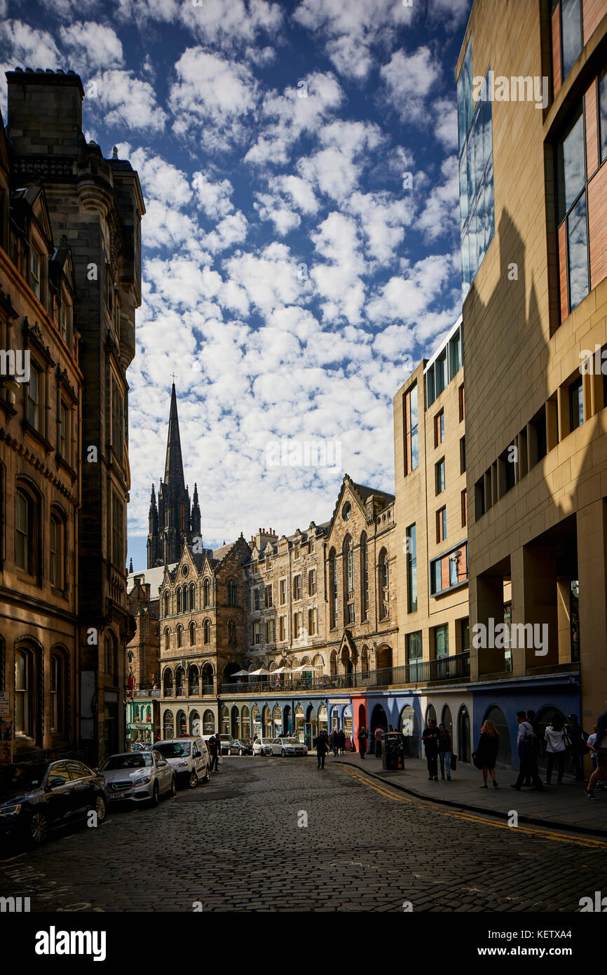 Historic Edinburgh, Scotland Grassmarket cobbled Victoria Street lined ...