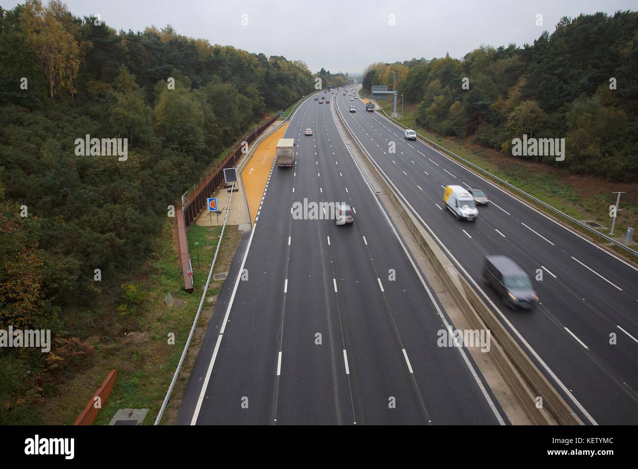 Smart motorway breakdown area hi-res stock photography and images - Alamy