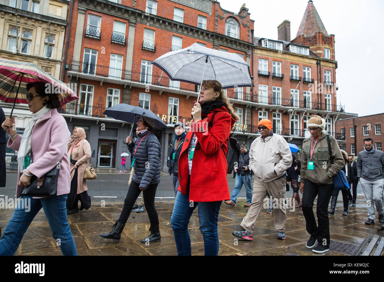 Visit windsor castle hi-res stock photography and images - Alamy