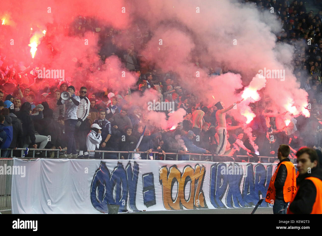 Kiev, Ukraine. 22nd October, 2017. FC Dynamo Kyiv ultras (ultra ...