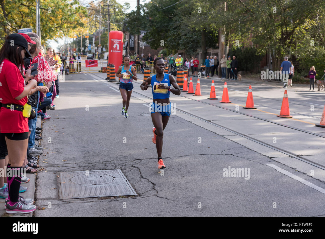 Famous kenyan athlete hi-res stock photography and images - Alamy