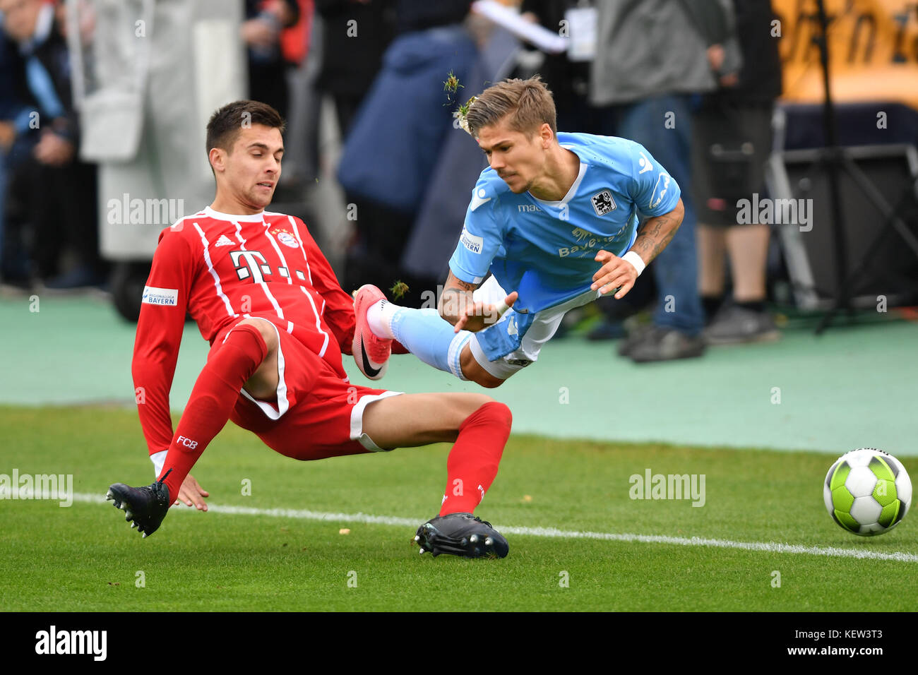 Muenchen, Deutschland. 22nd Oct, 2017. Milos PANTOVIC (FCB), Aktion ...
