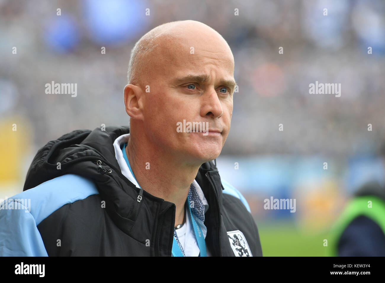 Muenchen, Deutschland. 22nd Oct, 2017. Robert REISINGER (Praesident ...