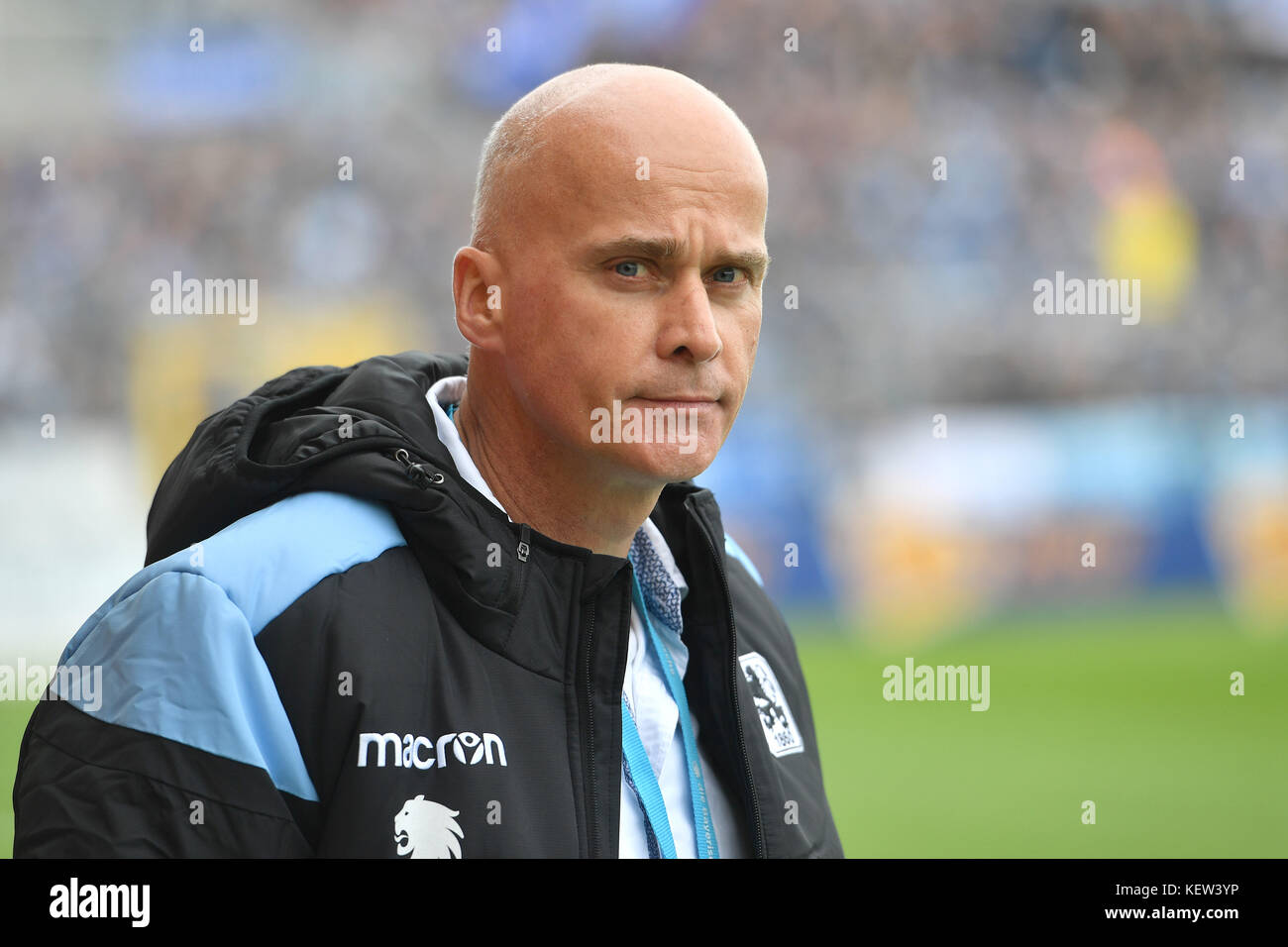 Muenchen, Deutschland. 22nd Oct, 2017. Robert REISINGER (Praesident ...