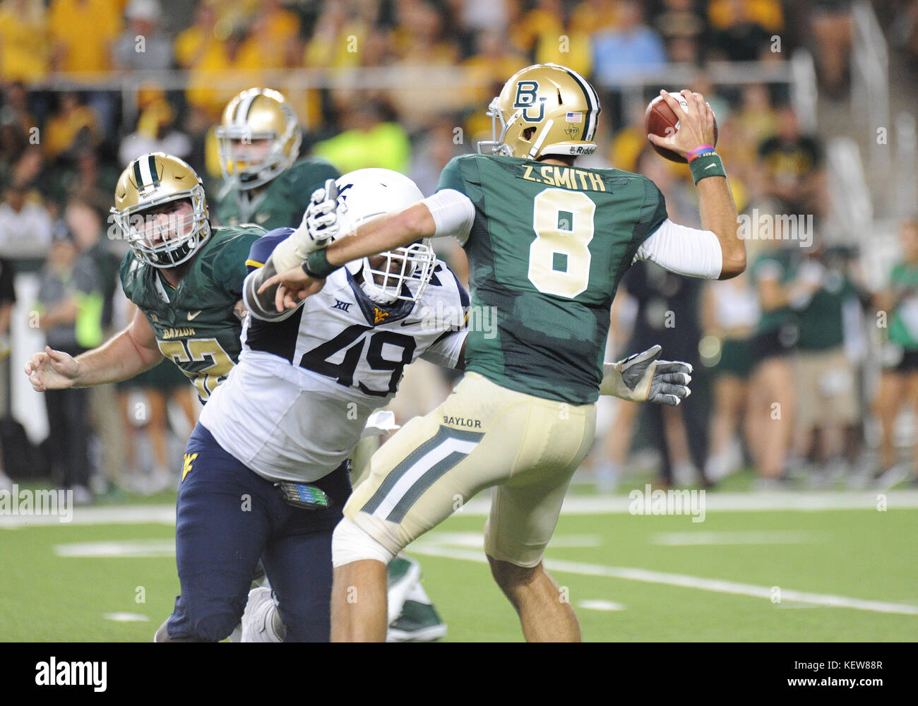 Waco, Texas, USA. 21st Oct, 2017. Baylor Bears quarterback Zach Smith ...