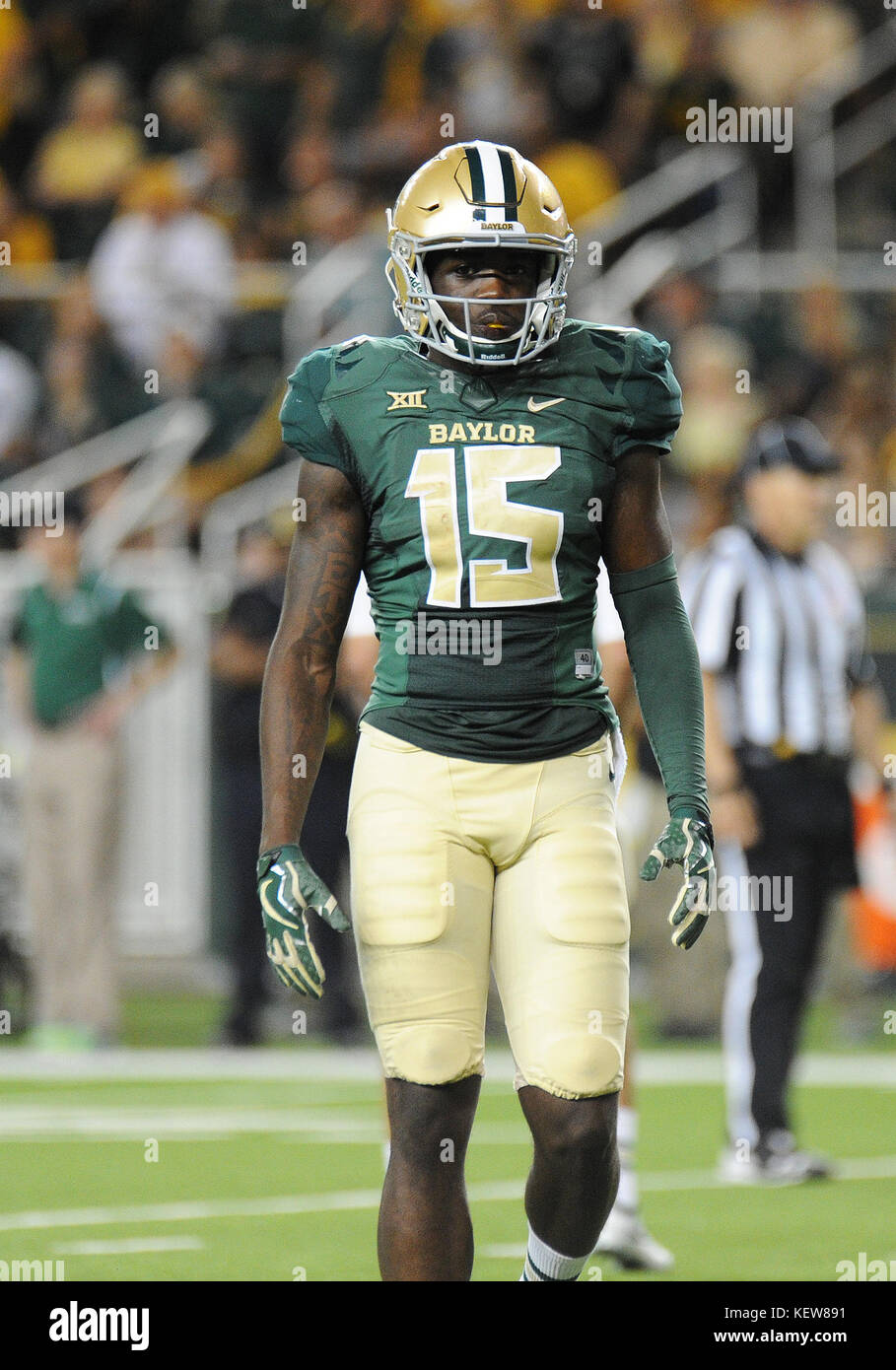 Waco, Texas, USA. 21st Oct, 2017. Baylor Bears wide receiver Denzel ...