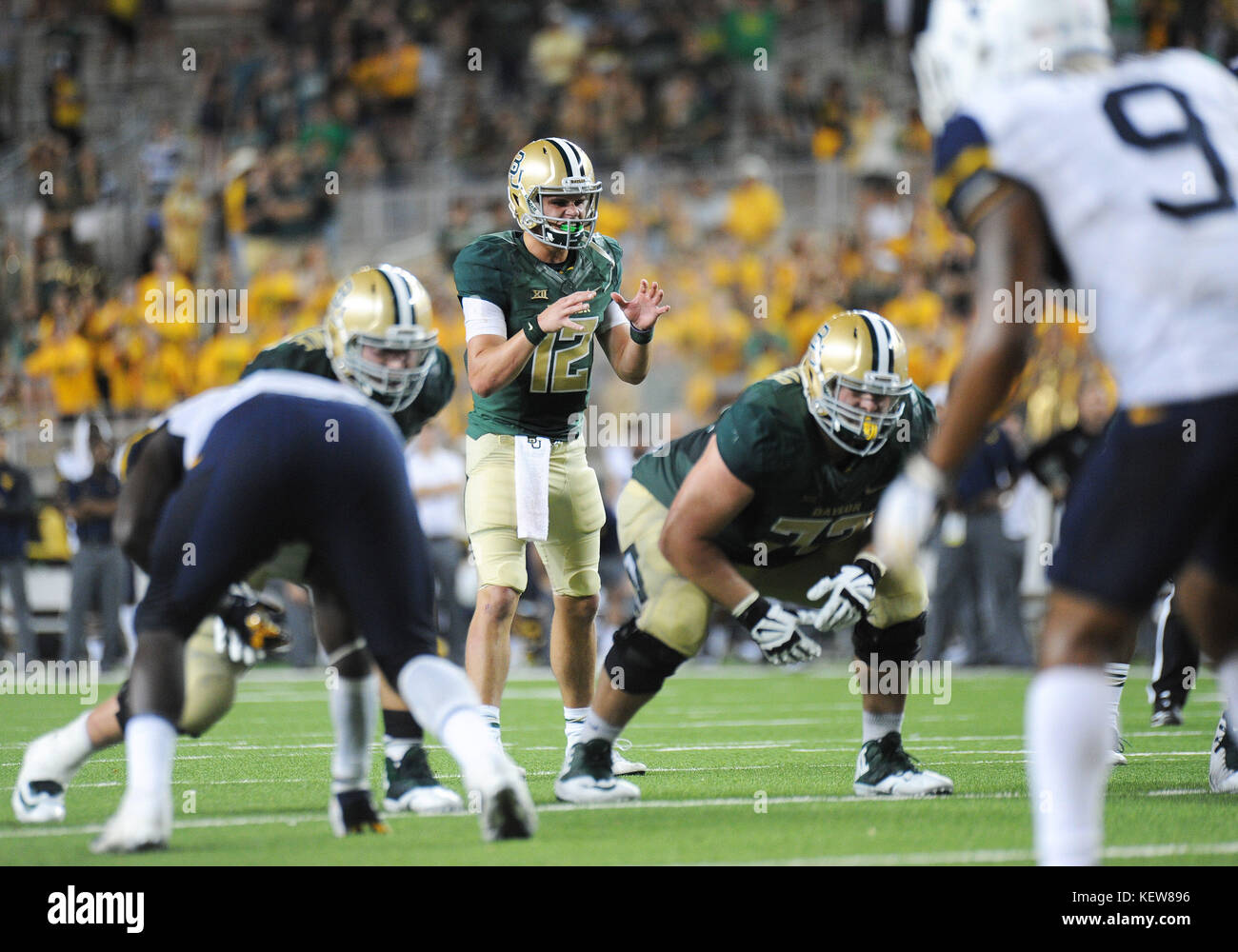 Shotgun formation hi-res stock photography and images - Alamy