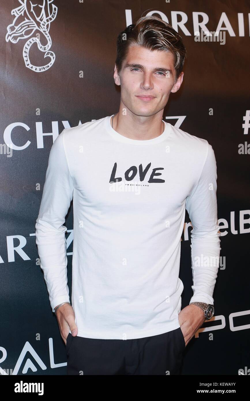 New York, NY, USA. 23rd Oct, 2017. Twan Kuyper at Gabrielle's Angel ...